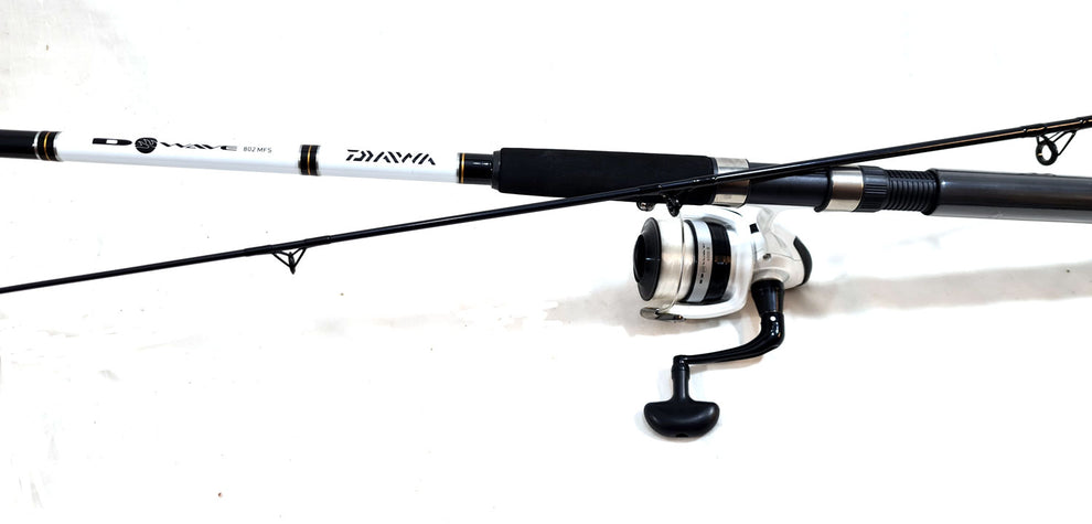 Daiwa D-Wave Surf Spinning Combo - 8ft / 2pc - 4000 Loaded Spinning Re ...